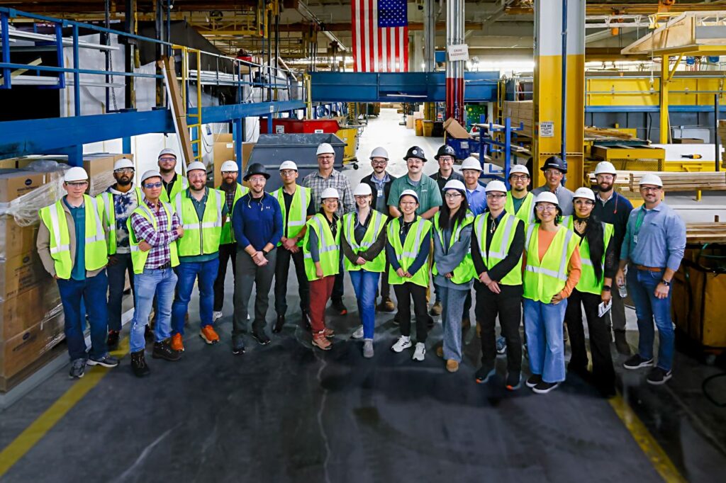 Building’s CRI Tours Clayton Homes’ Appalachia Plant – UT-Oak Ridge ...